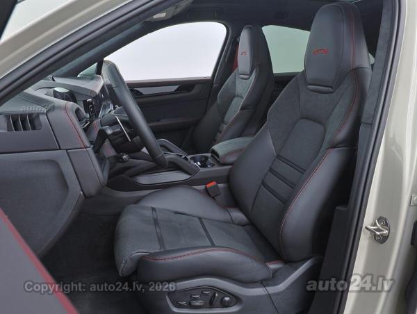 Beige Porsche Cayenne 2024 in Tallinn, with an engine capacity of 4.00 L and mileage of 17 thousand km for 144000 €, photo 11 on AUTOMOTO.COM.LV