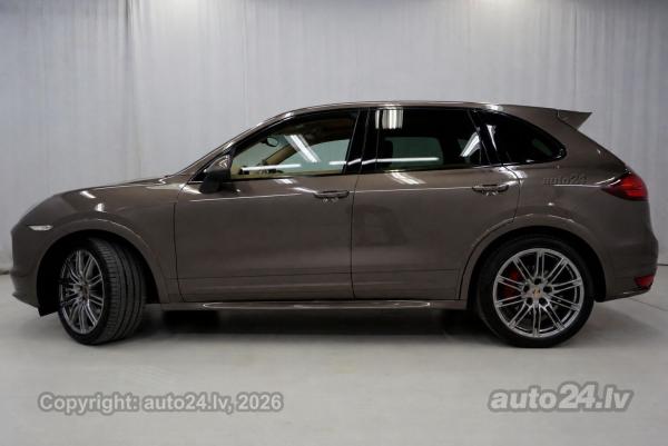 Smilšu krāsa Porsche Cayenne 2014 Tallina, ar dzinēja tilpumu 4.80 L un nobraukumu 304 tūkst. km par 20900 €, foto 7 vietnē AUTOMOTO.COM.LV