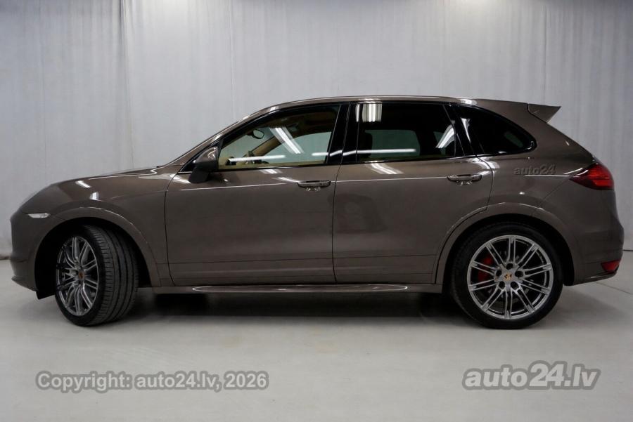 Smilšu krāsa Porsche Cayenne 2014 Tallina, ar dzinēja tilpumu 4.80 L un nobraukumu 304 tūkst. km par 20900 €, foto 7 vietnē AUTOMOTO.COM.LV