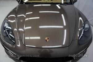Smilšu krāsa Porsche Cayenne 2014 Tallina, ar dzinēja tilpumu 4.80 L un nobraukumu 304 tūkst. km par 20900 €, foto 17 vietnē AUTOMOTO.COM.LV
