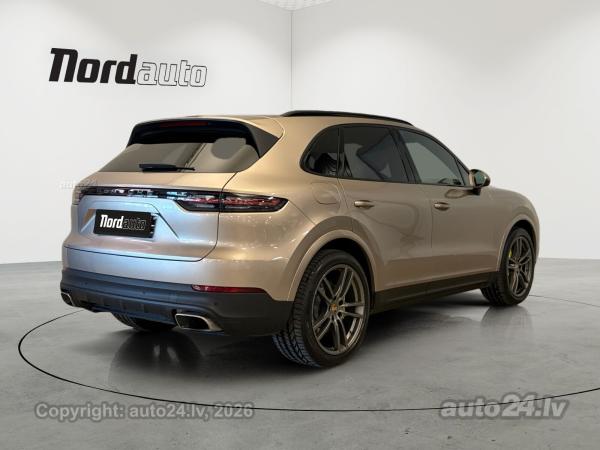 Beige Porsche Cayenne 2018 in Tallinn, with an engine capacity of 3.00 L and mileage of 133 thousand km for 43900 €, photo 2 on AUTOMOTO.COM.LV