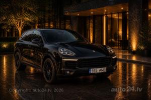 Black Porsche Cayenne 2017 in Tallinn, with an engine capacity of 3.00 L and mileage of 168 thousand km for 34500 €, photo 3 on AUTOMOTO.COM.LV