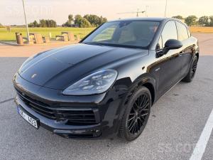 Black Porsche Cayenne 2020 in Riga, with an engine capacity of 3.00 L and mileage of 99 thousand km for 65500 €, photo  on AUTOMOTO.COM.LV