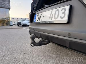 Black Porsche Cayenne 2020 in Riga, with an engine capacity of 3.00 L and mileage of 99 thousand km for 65500 €, photo 9 on AUTOMOTO.COM.LV