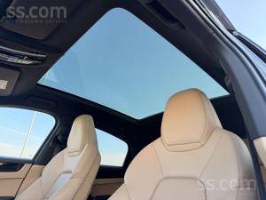 Black Porsche Cayenne 2020 in Riga, with an engine capacity of 3.00 L and mileage of 99 thousand km for 65500 €, photo 12 on AUTOMOTO.COM.LV