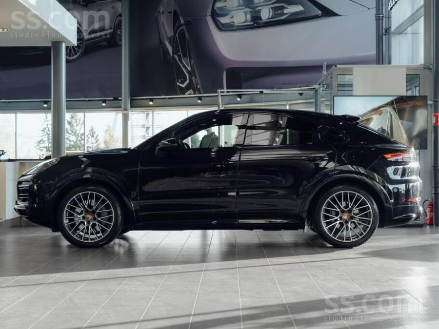 Black Porsche Cayenne 2021 in Riga, with an engine capacity of 2.90 L and mileage of 34 thousand km for 33000 €, photo 2 on AUTOMOTO.COM.LV