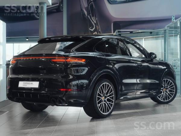 Black Porsche Cayenne 2021 in Riga, with an engine capacity of 2.90 L and mileage of 34 thousand km for 33000 €, photo 3 on AUTOMOTO.COM.LV