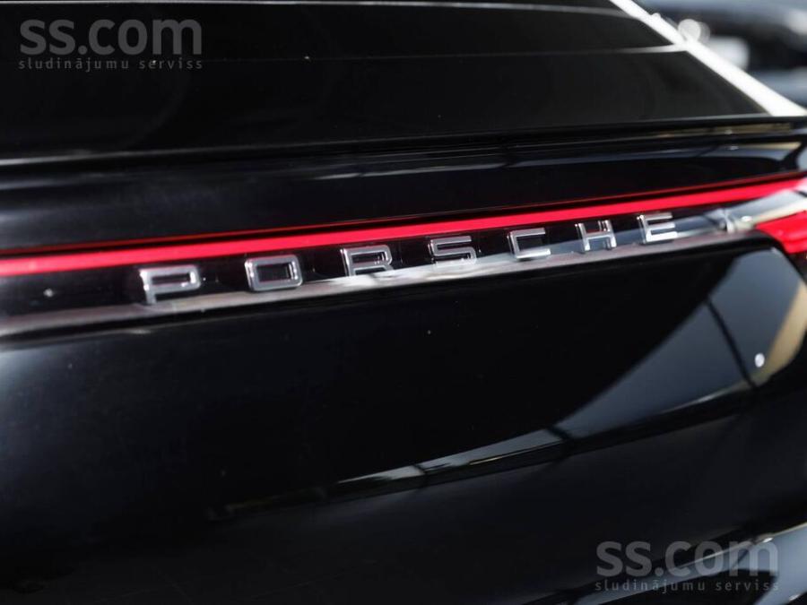 Black Porsche Cayenne 2022 in Riga, with an engine capacity of 3.00 L and mileage of 107 thousand km for 57900 €, photo 14 on AUTOMOTO.COM.LV