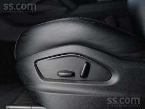 Black Porsche Cayenne 2022 in Riga, with an engine capacity of 3.00 L and mileage of 107 thousand km for 57900 €, photo 33 on AUTOMOTO.COM.LV