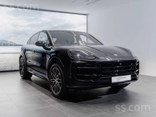 Black Porsche Cayenne 2024 in Riga, with an engine capacity of 4.00 L and mileage of 29 thousand km for 99000 €, photo 8 on AUTOMOTO.COM.LV