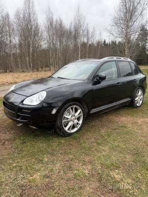 Black Porsche Cayenne 2003 in Tartu, with an engine capacity of 4.50 L and mileage of 230 thousand km for 1500 €, photo  on AUTOMOTO.COM.LV