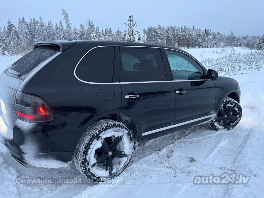 Melns Porsche Cayenne 2003 Rakvere, ar dzinēja tilpumu 4.50 L un nobraukumu 347 tūkst. km par 5999 €, foto 5 vietnē AUTOMOTO.COM.LV