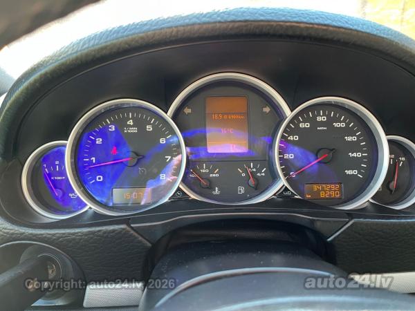 Melns Porsche Cayenne 2003 Rakvere, ar dzinēja tilpumu 4.50 L un nobraukumu 347 tūkst. km par 5999 €, foto 6 vietnē AUTOMOTO.COM.LV