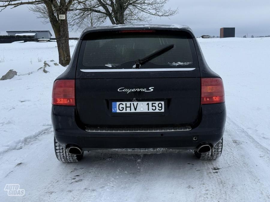 Melns Porsche Cayenne 2004 Šauļi, ar dzinēja tilpumu 3.20 L un nobraukumu 281 tūkst. km par 3300 €, foto 6 vietnē AUTOMOTO.COM.LV