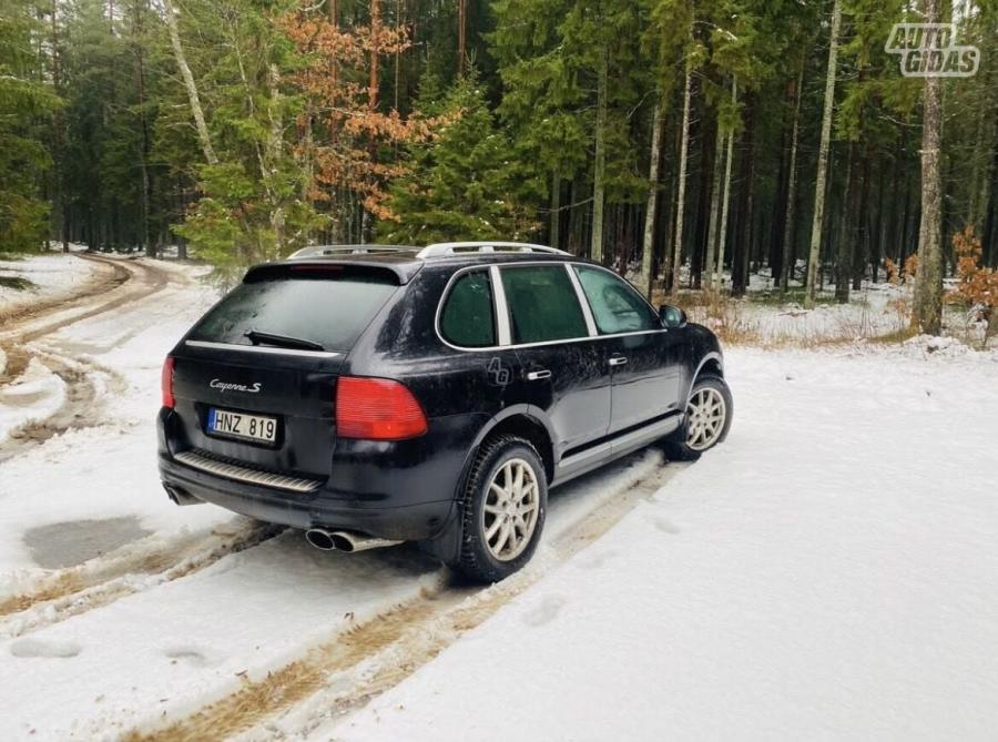 Melns Porsche Cayenne 2004 Klaipėda, ar dzinēja tilpumu 4.50 L un nobraukumu 340 tūkst. km par 4400 €, foto 5 vietnē AUTOMOTO.COM.LV