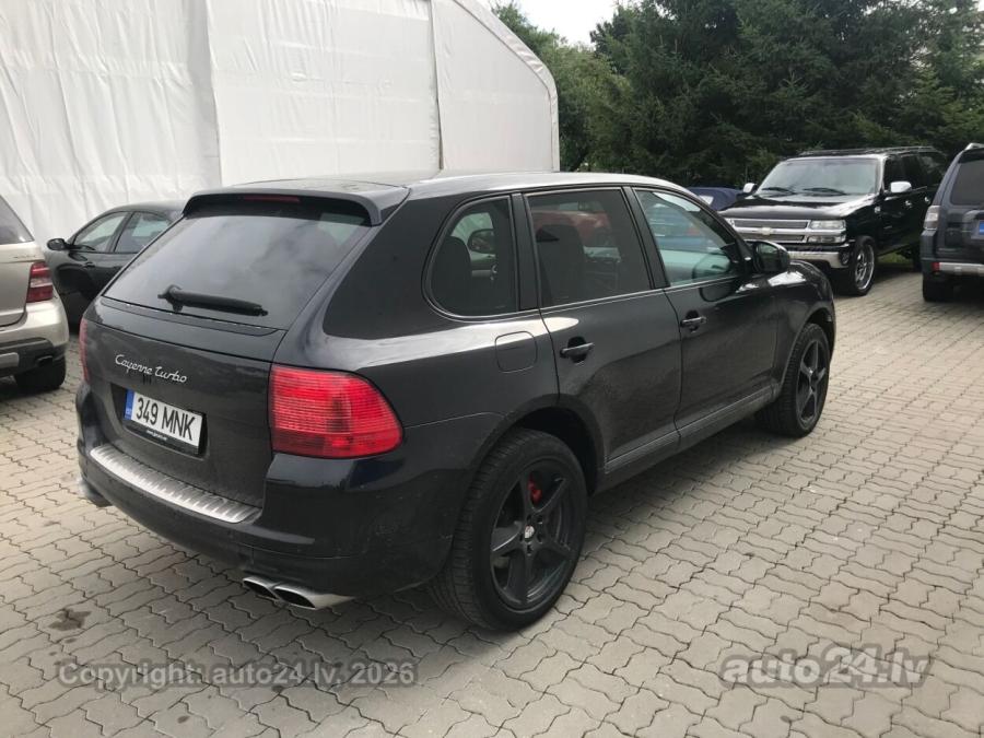 Melns Porsche Cayenne 2004 Tallina, ar dzinēja tilpumu 0.00 L un nobraukumu 122 tūkst. km par 11500 €, foto 4 vietnē AUTOMOTO.COM.LV