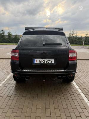 Melns Porsche Cayenne 2004 Kauņa, ar dzinēja tilpumu 4.51 L un nobraukumu 227 tūkst. km par 25000 €, foto 7 vietnē AUTOMOTO.COM.LV