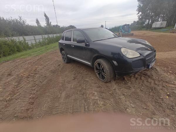 Черный Порше Каен 2004 в Салдус, объемом двигателя 4.50 л и пробегом 328 тыс. км за 2500 €, фото 6 на AUTOMOTO.COM.LV