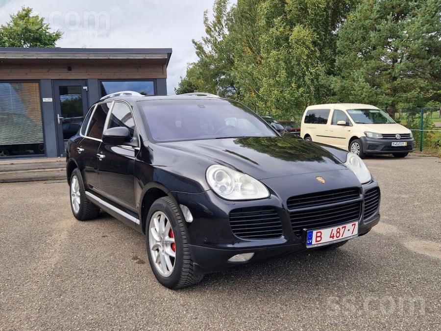 Черный Порше Каен 2004 в Валмиера, объемом двигателя 4.50 л и пробегом 269 тыс. км за 7770 €, фото 1 на AUTOMOTO.COM.LV
