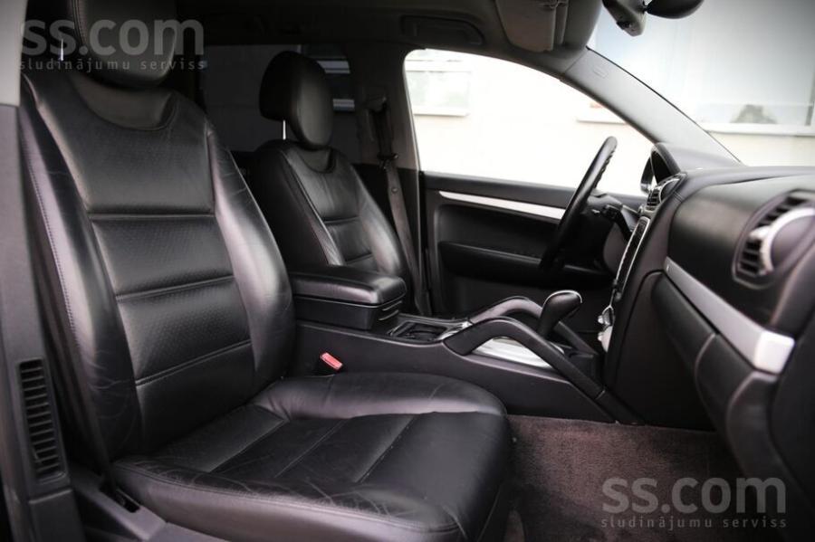 Черный Порше Каен 2004 в Рига, объемом двигателя 4.50 л и пробегом 274 тыс. км за 2995 €, фото 13 на AUTOMOTO.COM.LV