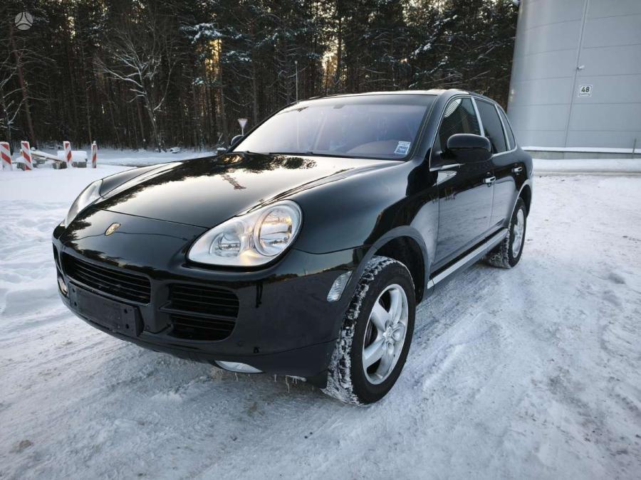 Melns Porsche Cayenne 2005 Utena, ar dzinēja tilpumu 3.20 L un nobraukumu 222 tūkst. km par 5500 €, foto 2 vietnē AUTOMOTO.COM.LV