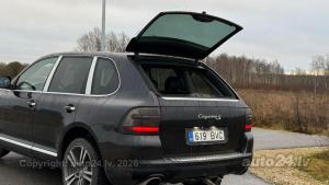 Black Porsche Cayenne 2005 in Tallinn, with an engine capacity of 3.20 L and mileage of 293 thousand km for 5000 €, photo 3 on AUTOMOTO.COM.LV