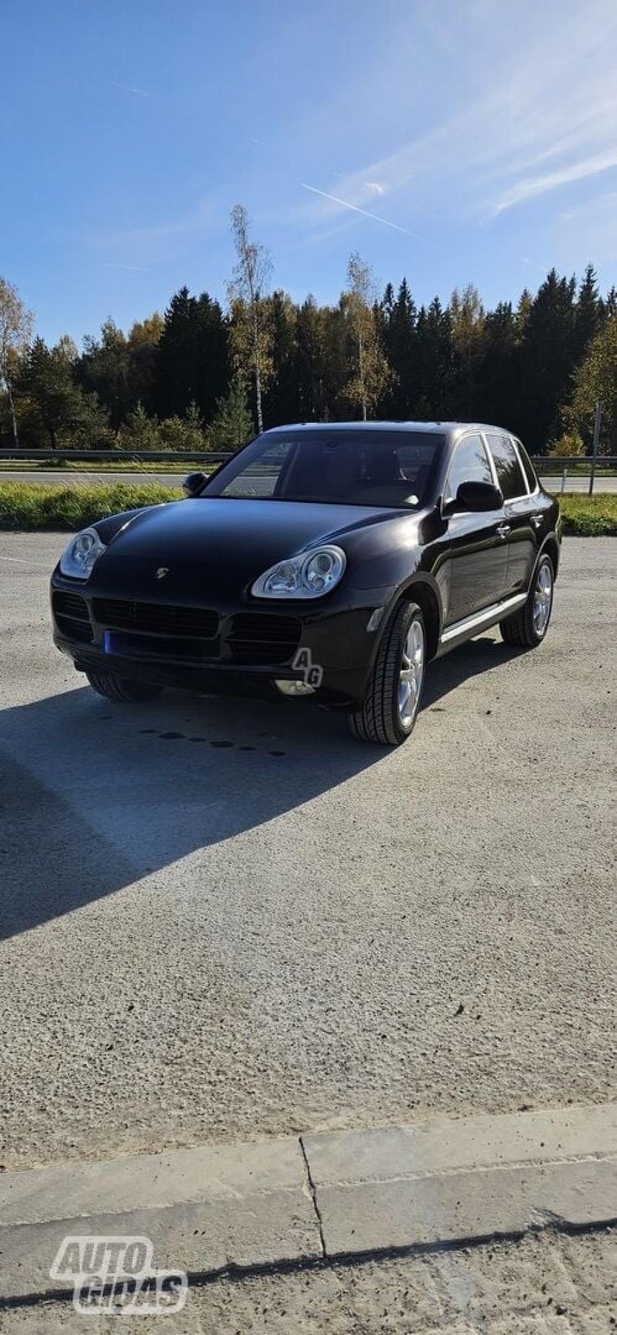 Black Porsche Cayenne 2005 in Siauliai, with an engine capacity of 3.20 L and mileage of 257 thousand km for 4600 €, photo 3 on AUTOMOTO.COM.LV