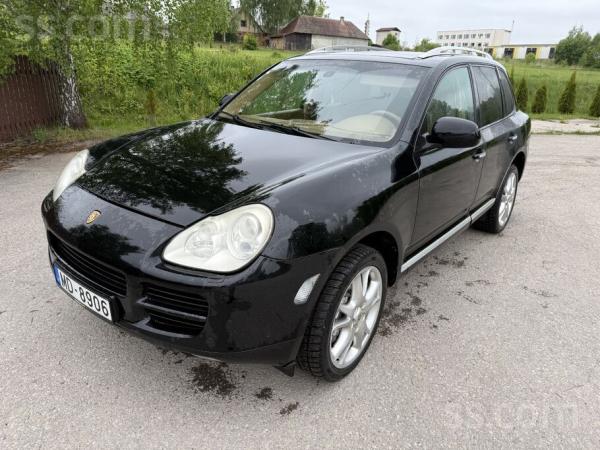 Porsche Cayenne 2005 Valmiera vietnē Melns Porsche Cayenne 2005 Valmiera, ar dzinēja tilpumu 4.50 L un nobraukumu 371 tūkst. km par 4200 €, foto 8 vietnē AUTOMOTO.COM.LV