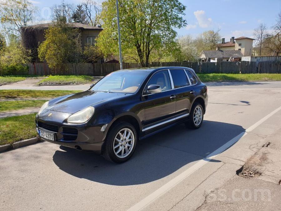 Black Porsche Cayenne 2005 in Riga, with an engine capacity of 3.20 L and mileage of 246 thousand km for 7100 €, photo 1 on AUTOMOTO.COM.LV