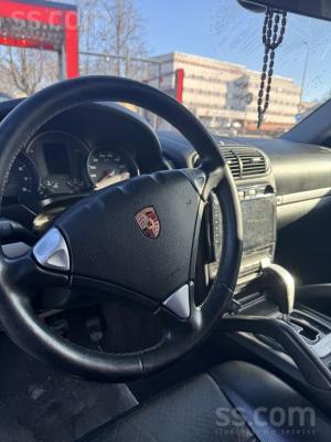Black Porsche Cayenne 2005 in Tukums, with an engine capacity of 3.20 L and mileage of 304 thousand km for 4200 €, photo 8 on AUTOMOTO.COM.LV