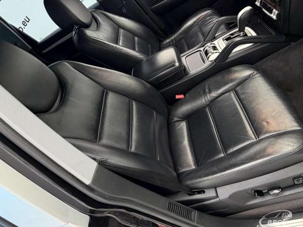 Melns Porsche Cayenne 2005 Viļņa, ar dzinēja tilpumu 4.51 L un nobraukumu 291 tūkst. km par 5400 €, foto 6 vietnē AUTOMOTO.COM.LV