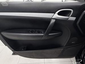 Melns Porsche Cayenne 2005 Avižieniai, ar dzinēja tilpumu 4.50 L un nobraukumu 291 tūkst. km par 4900 €, foto 23 vietnē AUTOMOTO.COM.LV