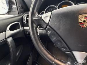 Melns Porsche Cayenne 2005 Avižieniai, ar dzinēja tilpumu 4.50 L un nobraukumu 291 tūkst. km par 4900 €, foto 33 vietnē AUTOMOTO.COM.LV