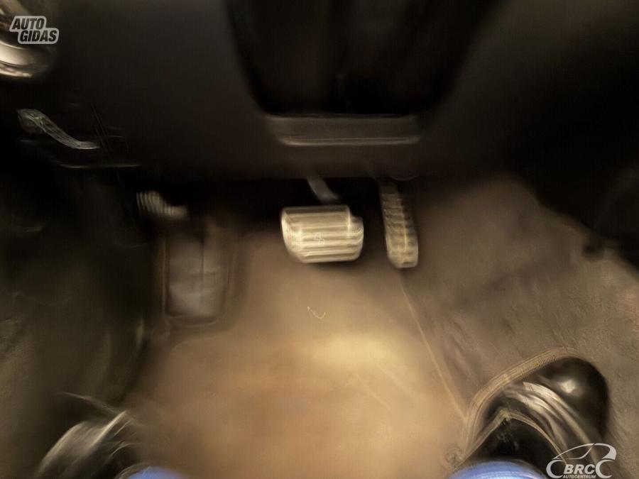 Melns Porsche Cayenne 2005 Avižieniai, ar dzinēja tilpumu 4.50 L un nobraukumu 291 tūkst. km par 4900 €, foto 35 vietnē AUTOMOTO.COM.LV