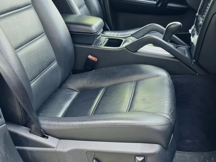 Melns Porsche Cayenne 2005 Rīga, ar dzinēja tilpumu 4.50 L un nobraukumu 216 tūkst. km par 4950 €, foto 20 vietnē AUTOMOTO.COM.LV