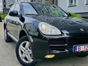 Melns Porsche Cayenne 2005 Rīga, ar dzinēja tilpumu 4.50 L un nobraukumu 216 tūkst. km par 4950 €, foto 27 vietnē AUTOMOTO.COM.LV