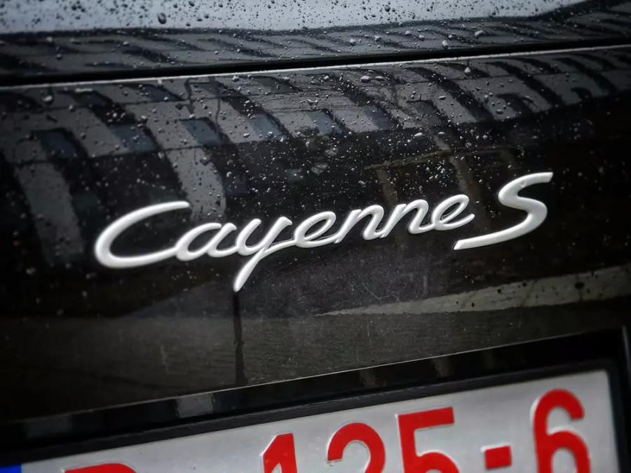 Melns Porsche Cayenne 2005 Rīga, ar dzinēja tilpumu 4.50 L un nobraukumu 216 tūkst. km par 4950 €, foto 34 vietnē AUTOMOTO.COM.LV
