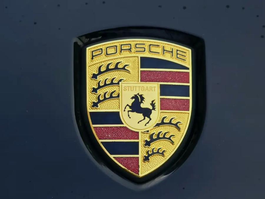 Melns Porsche Cayenne 2005 Rīga, ar dzinēja tilpumu 4.50 L un nobraukumu 216 tūkst. km par 4950 €, foto 36 vietnē AUTOMOTO.COM.LV