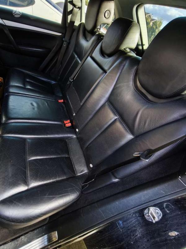 Melns Porsche Cayenne 2005 Kauņa, ar dzinēja tilpumu 4.51 L un nobraukumu 350 tūkst. km par 6000 €, foto 3 vietnē AUTOMOTO.COM.LV