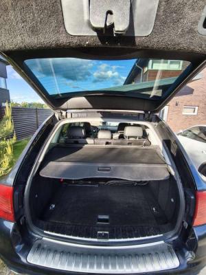 Melns Porsche Cayenne 2005 Kauņa, ar dzinēja tilpumu 4.51 L un nobraukumu 350 tūkst. km par 6000 €, foto 10 vietnē AUTOMOTO.COM.LV