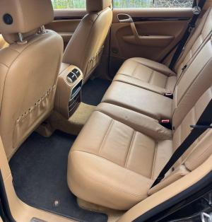 Black Porsche Cayenne 2005 in Kaunas, with an engine capacity of 4.51 L and mileage of 274 thousand km for 6200 €, photo 14 on AUTOMOTO.COM.LV