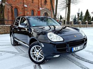 Black Porsche Cayenne 2005 in Vilnius, with an engine capacity of 4.51 L and mileage of 263 thousand km for 7500 €, photo  on AUTOMOTO.COM.LV