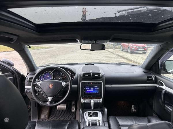 Melns Porsche Cayenne 2006 Kauņa, ar dzinēja tilpumu 4.51 L un nobraukumu 280 tūkst. km par 6950 €, foto 8 vietnē AUTOMOTO.COM.LV
