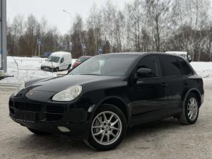 Black Porsche Cayenne 2006 in Rokiskis, with an engine capacity of 4.51 L and mileage of 173 thousand km for 4450 €, photo 2 on AUTOMOTO.COM.LV