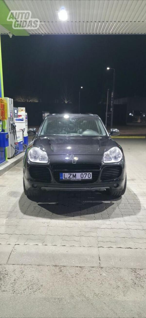 Melns Porsche Cayenne 2006 Viļņa, ar dzinēja tilpumu 4.50 L un nobraukumu 180 tūkst. km par 11000 €, foto 6 vietnē AUTOMOTO.COM.LV