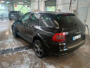 Melns Porsche Cayenne 2006 Šauļi, ar dzinēja tilpumu 4.50 L un nobraukumu 0 tūkst. km par 5800 €, foto 5 vietnē AUTOMOTO.COM.LV