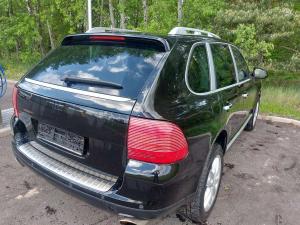 Melns Porsche Cayenne 2006 Kauņa, ar dzinēja tilpumu 4.51 L un nobraukumu 230 tūkst. km par 3990 €, foto 6 vietnē AUTOMOTO.COM.LV