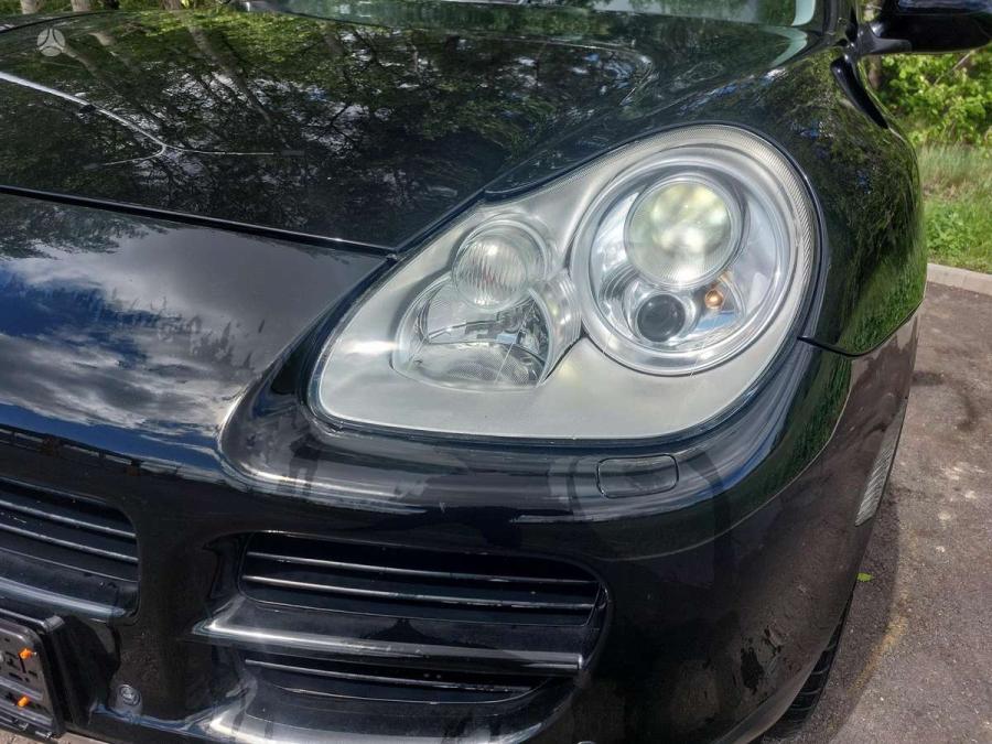 Melns Porsche Cayenne 2006 Kauņa, ar dzinēja tilpumu 4.51 L un nobraukumu 230 tūkst. km par 3990 €, foto 7 vietnē AUTOMOTO.COM.LV