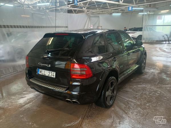 Черный Порше Каен 2006 в Шяуляй, объемом двигателя 4.50 л и пробегом 0 тыс. км за 5500 €, фото 3 на AUTOMOTO.COM.LV