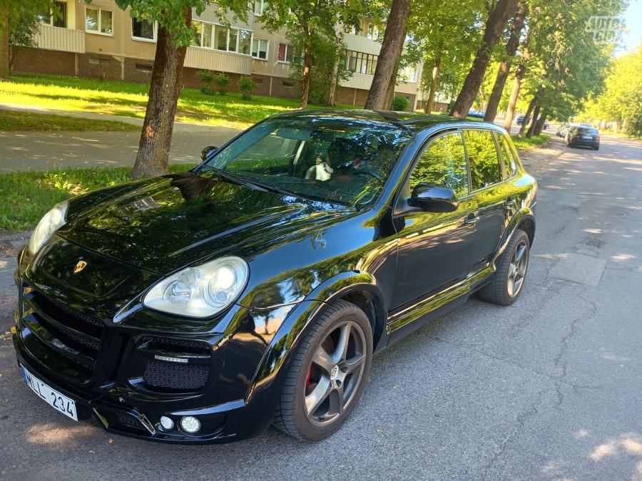 Black Porsche Cayenne 2006 in Siauliai, with an engine capacity of 4.50 L and mileage of 0 thousand km for 5500 €, photo 6 on AUTOMOTO.COM.LV